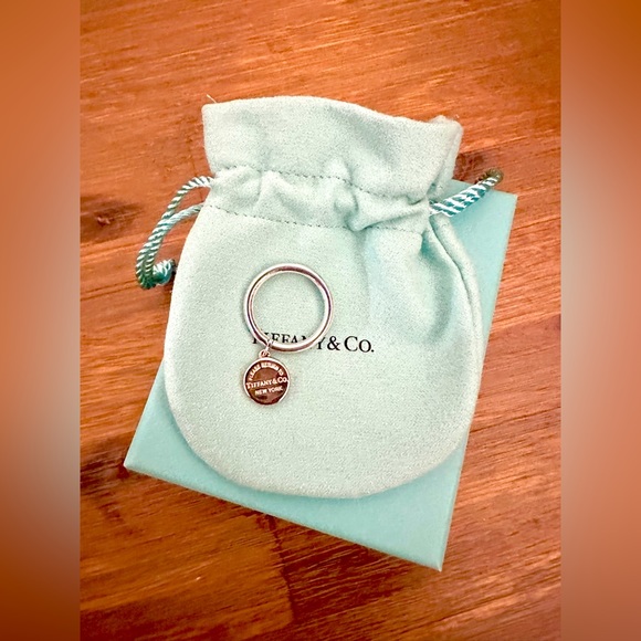 Tiffany & Co. | Jewelry | Tiffany Co Return To Tiffany Circle Dangle ...